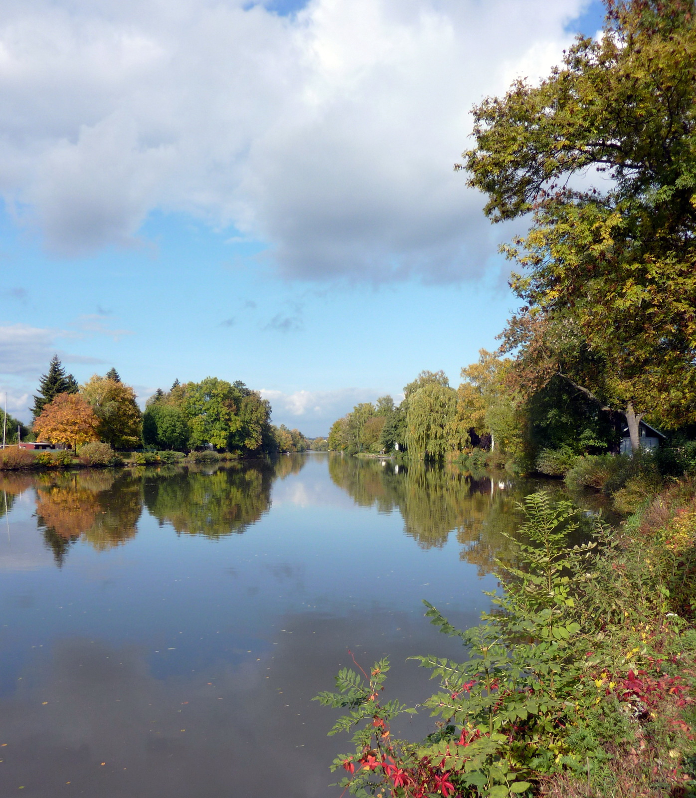 Lahnfenster Hessen - Ein Blick in den Fluss werfen - Giessen entdecken ...
